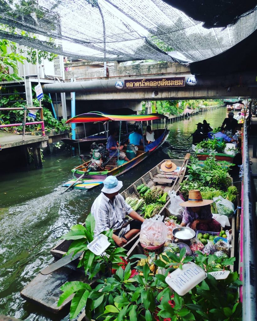 8 Must-Visit Floating Markets In Bangkok (2023)