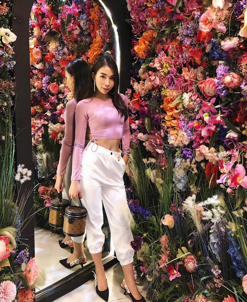 This Instagram-Worthy Cafe In Siam Square Is The Definition Of Flower ...