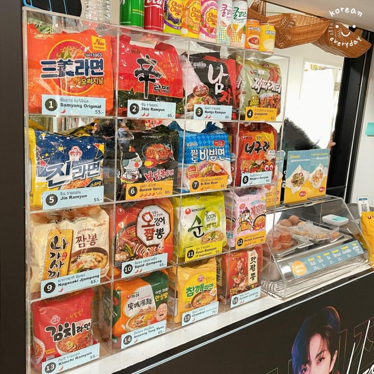First Ever Self Cook Ramen Station In Bangkok Spotted At This Korean